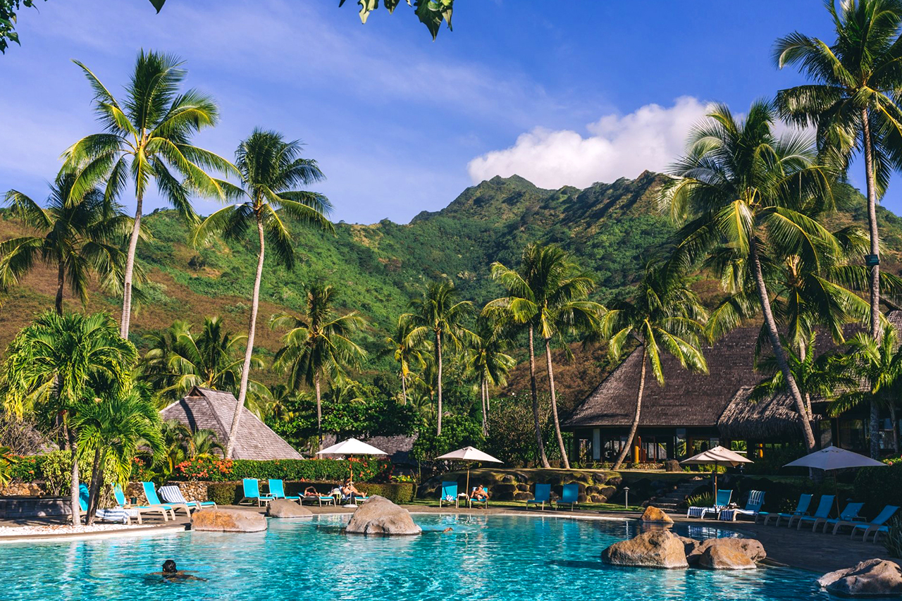 hilton moorea lagoon resort and spa pool fun things to do - Tropicality ...