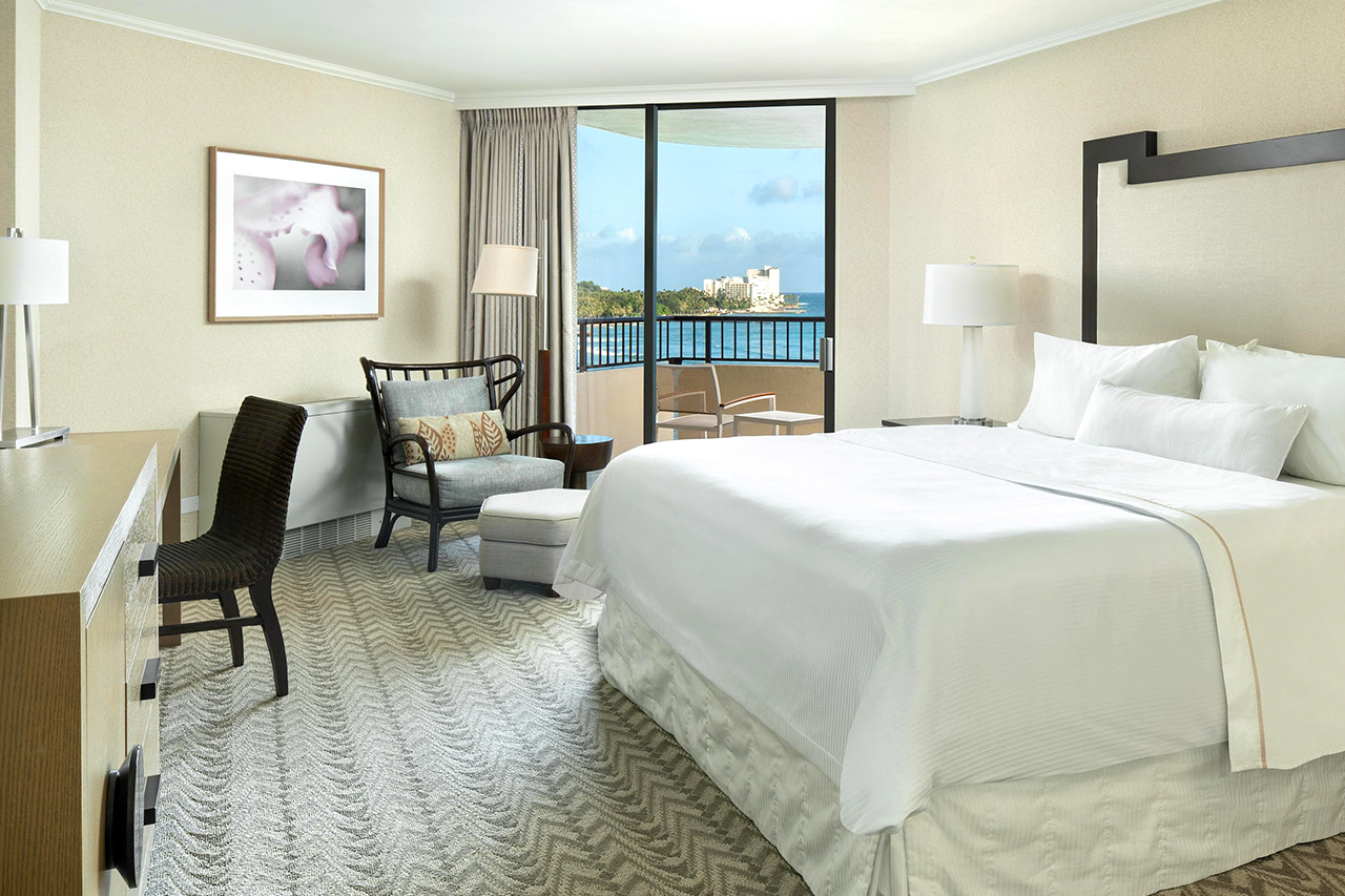 moana surfrider honolulu hawaii rooms tower oceanfront best places to ...