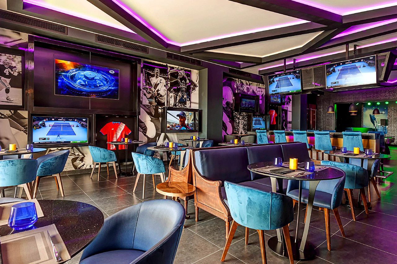 planet hollywood costa rica bar overtime sports best spot for drinks ...
