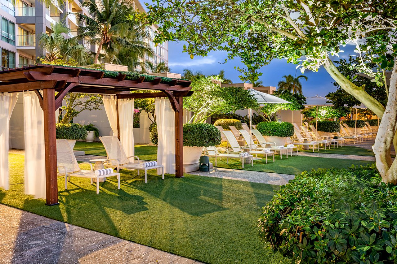 sheraton puerto rico hotel and casino pool deck cabanas tropical travel ...